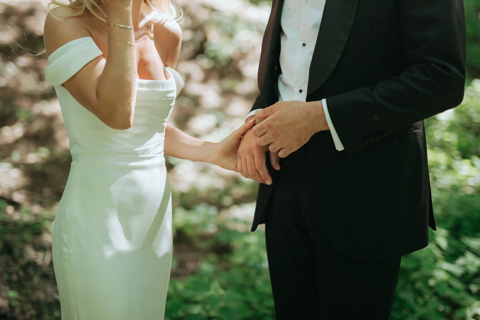 Elysha + Charlie's Summertime Glen Falls House Wedding - deirdrealston.com