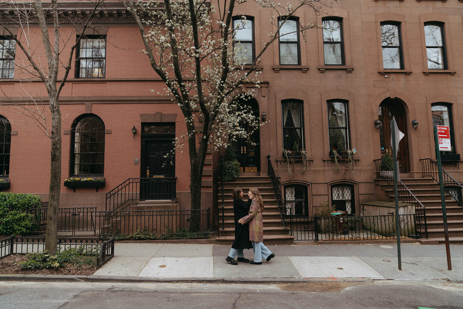 Brooke + Caitlin' Brooklyn Heights Engagement Session