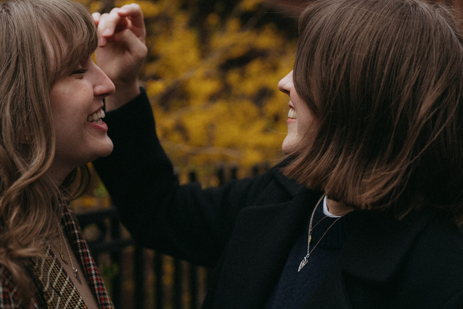 Brooke + Caitlin' Brooklyn Heights Engagement Session