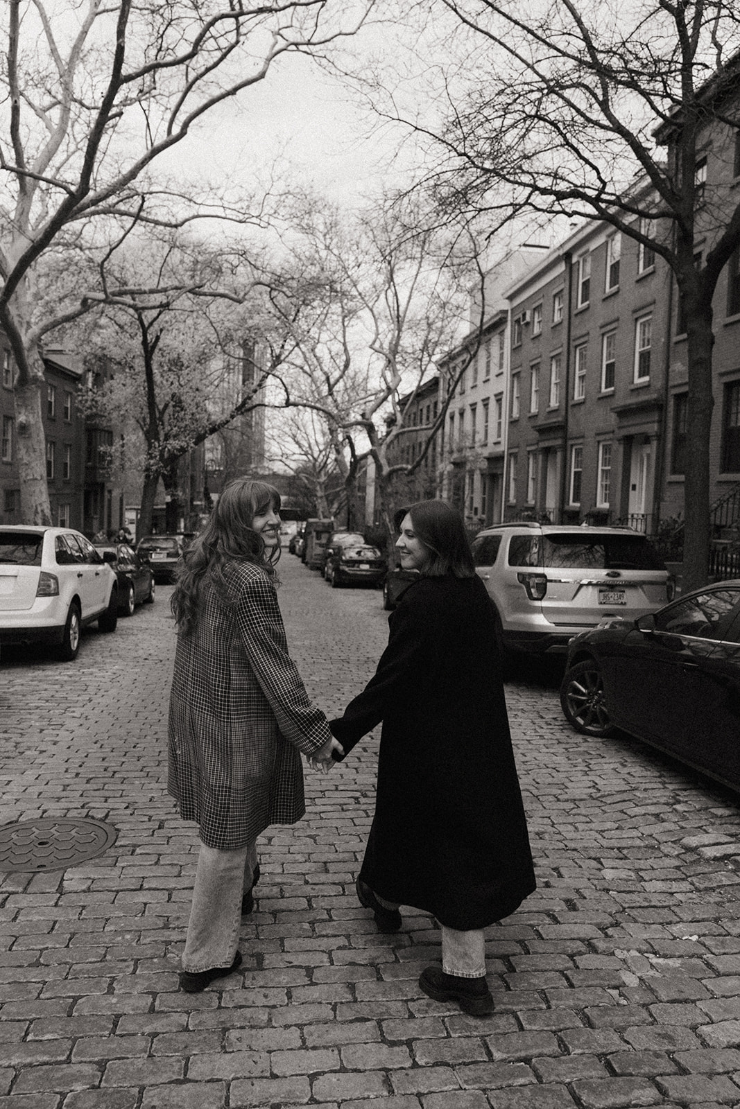 Brooke + Caitlin' Brooklyn Heights Engagement Session