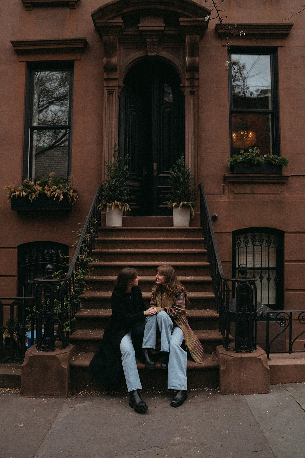 Brooke + Caitlin' Brooklyn Heights Engagement Session