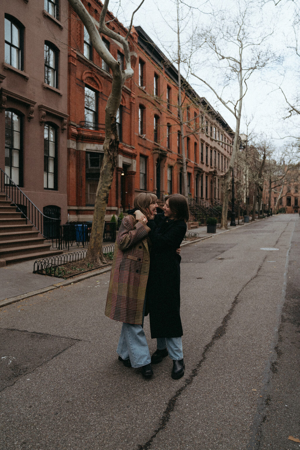 Brooke + Caitlin' Brooklyn Heights Engagement Session