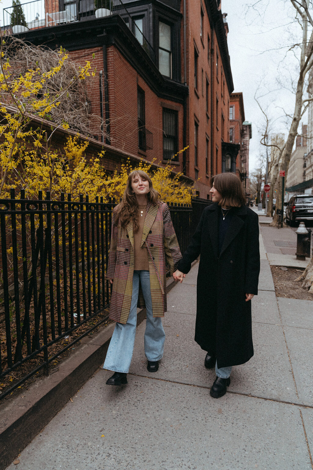 Brooke + Caitlin' Brooklyn Heights Engagement Session