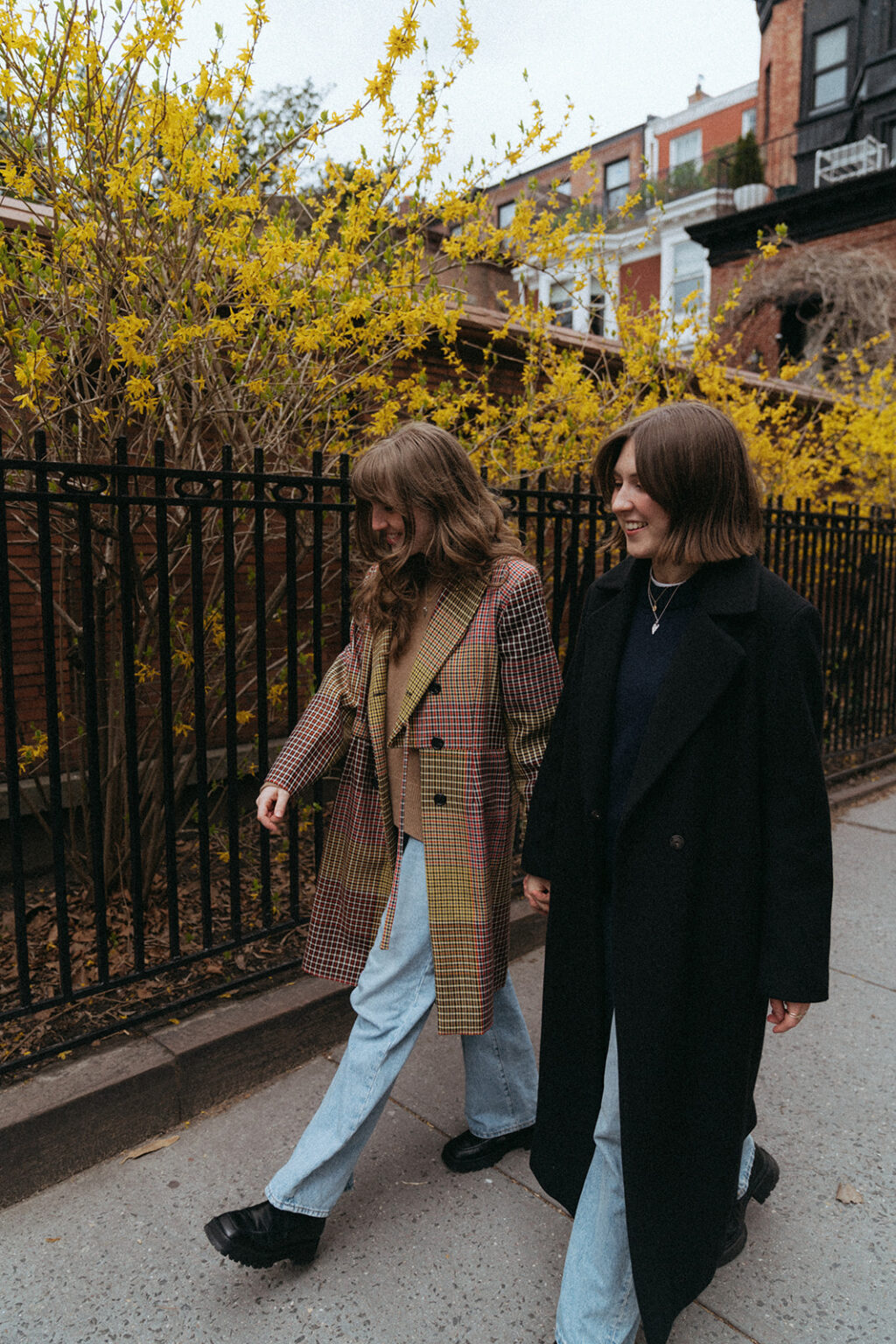 Brooke + Caitlin' Brooklyn Heights Engagement Session