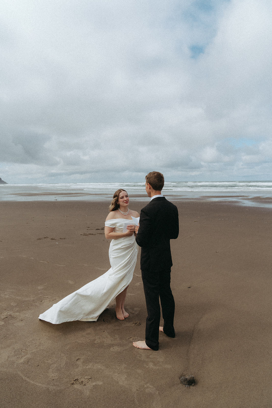 Devyn + Austin's Oregon Coast Elopement - deirdrealston.com